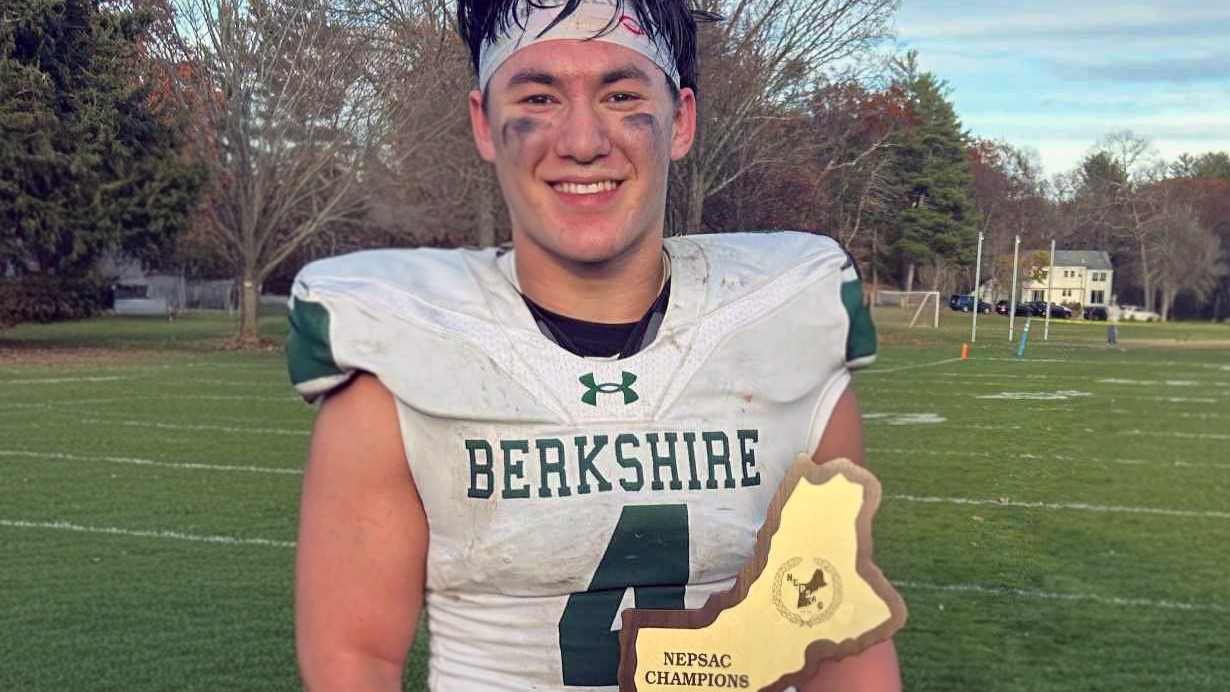 Benjamin Kennedy Chaanhing vinner NEPSAC SOUZA Bowl - RIG Amerikansk ...